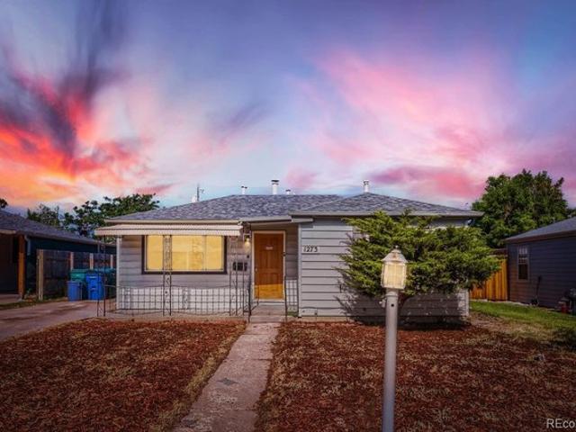 1273 Moline St, Aurora, CO 80010