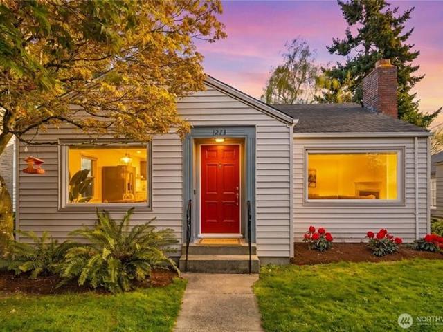 1273 NE 69th St, Seattle, WA 98115