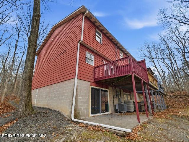 1273 Chateau Dr, East Stroudsburg, PA 18302 | MLS #PM 137321
