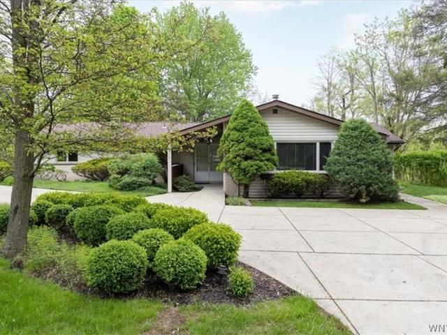 1273 Ransom Rd, Lancaster, NY 14086