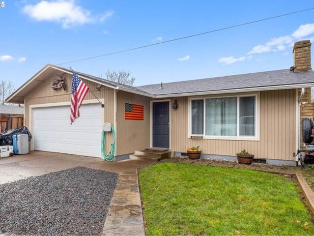 1273 S St, Springfield, OR 97477