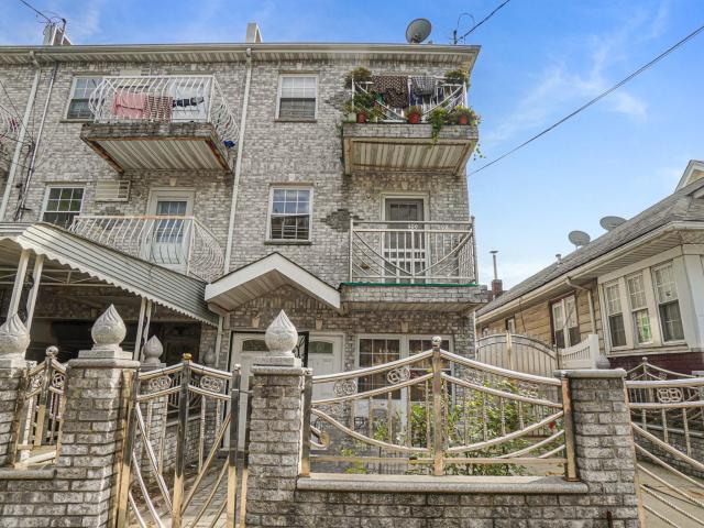 127 0 th Avenue | Compass