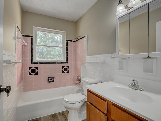 127 135 Commonwealth Ave. 2 Bedroom Home for Rent at 127 Commonwealth Ave, Erlanger, KY 41018