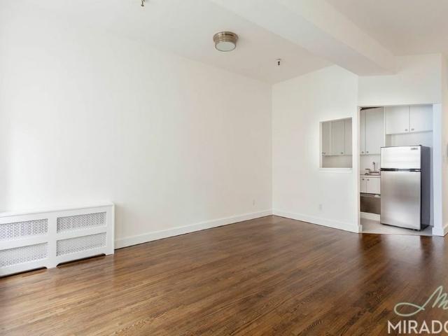 127 4th Avenue 3E
