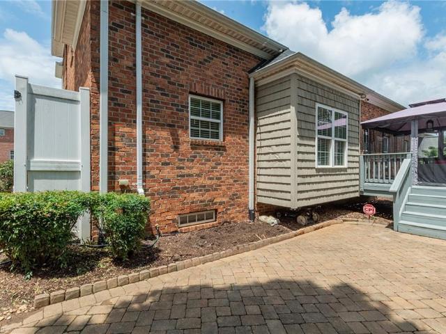 127 Covington Place