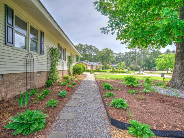 127 Cooper Circle