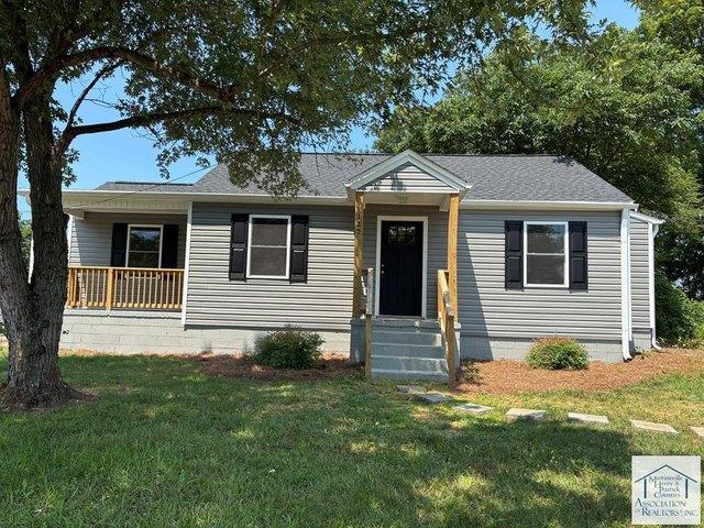 127 Calico Ave, Ridgeway, VA 24148