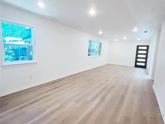 127 Camino Robles