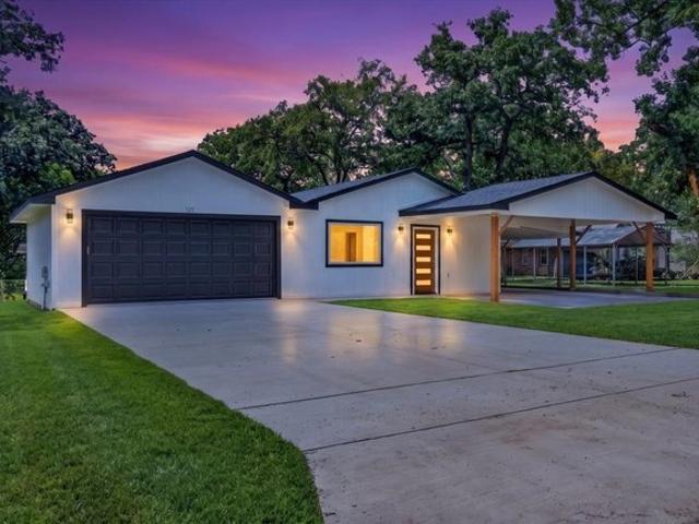 127 Camino Robles St, Gun Barrel City, TX 75156