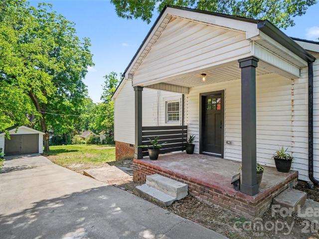 127 Cedar Drive NW