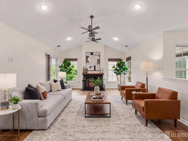 127 Chariot Court
