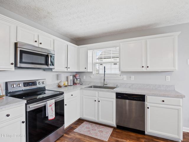 127 Crossfield Dr