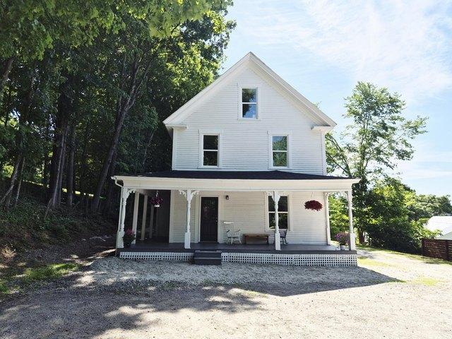 127 Anson St, Farmington, ME 04938