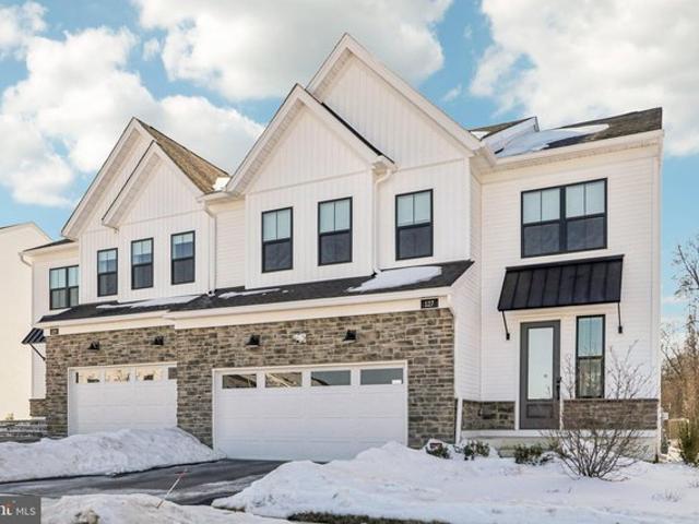 127 Alroy Rd, Malvern, PA 19355