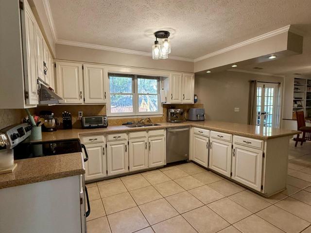 127 Ashling Drive