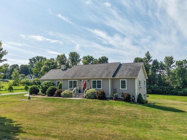 127 Atkins Farm Rd, Ferrisburgh, VT 05456