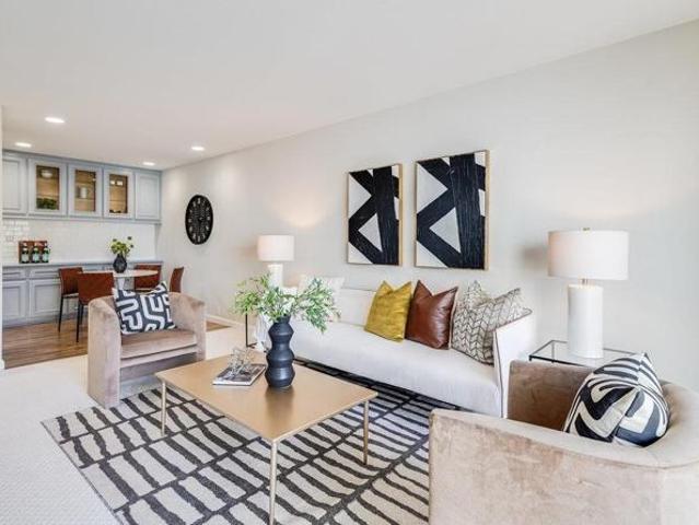 127 Bayo Vista Ave 203, Oakland, CA