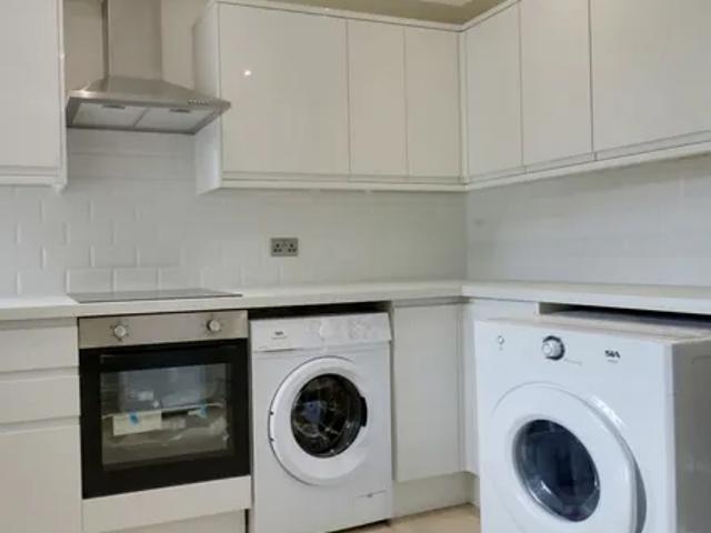 127 Bellegrove Road, Belle Grove, London, DA16 3QS, United Kingdom | Room for rent #167580352 | Rentberry