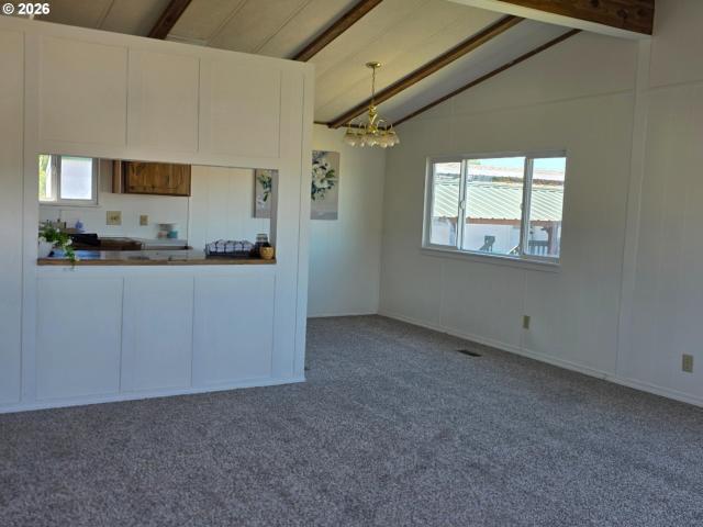 127 Berry Loop LN