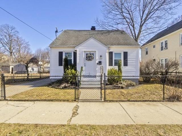 127 Governor St, Springfield, MA 01104