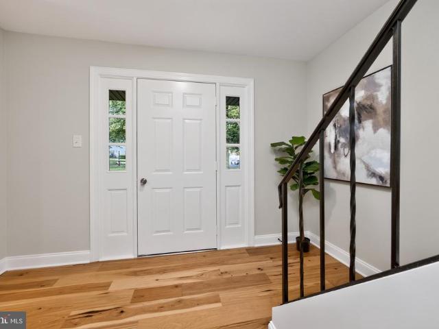 127 Governors Circle