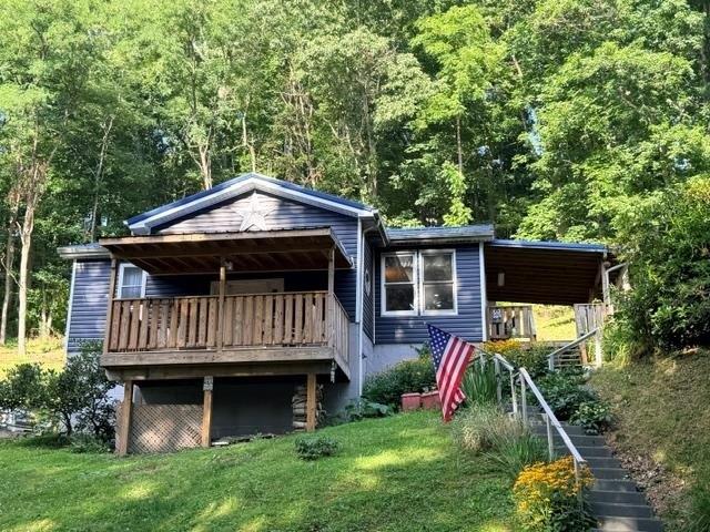 127 Gadd Ct, Beckley, WV 25801