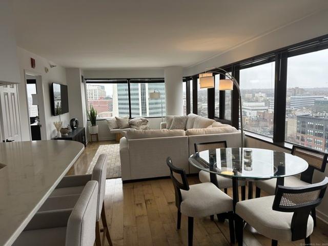 127 Greyrock Pl Apt 1401, Stamford, CT 06901