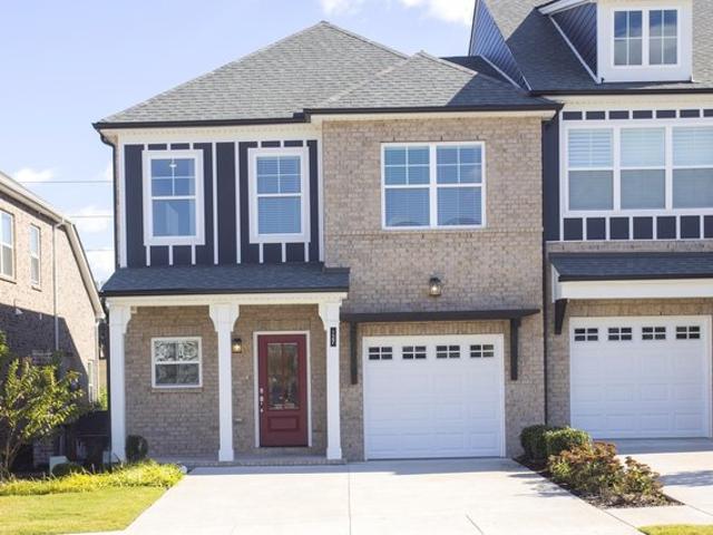 127 Dameron Private Dr, Hendersonville, TN 37075