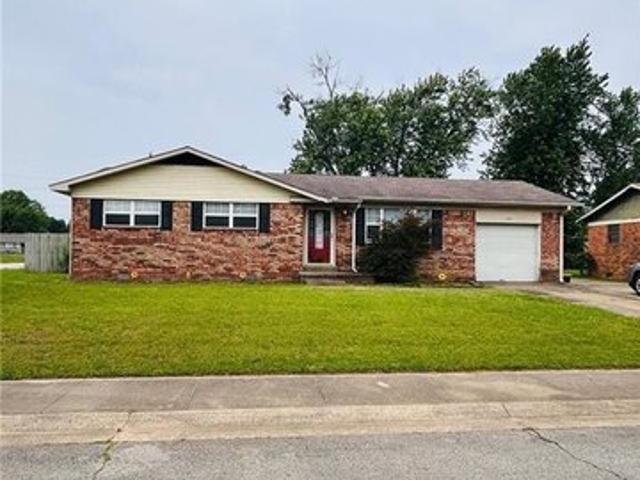 127 Dartmouth Ln, Fort Smith, AR 72908