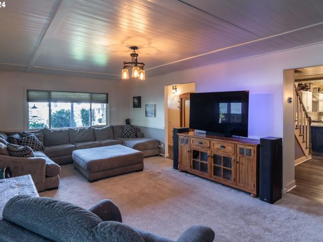 127 deaton ct