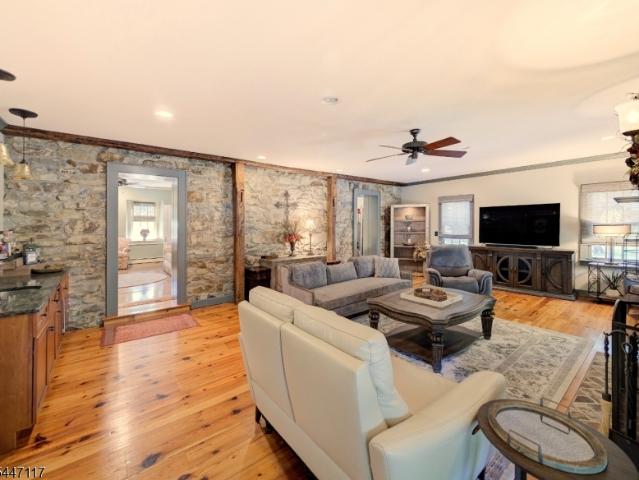 127 E Asbury Anderson Rd