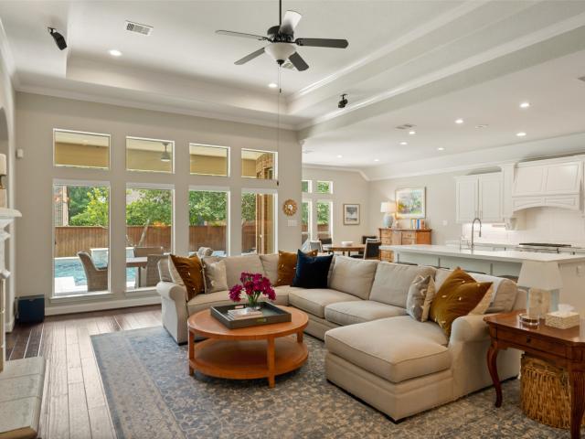 127 E Canyon Wren Circle