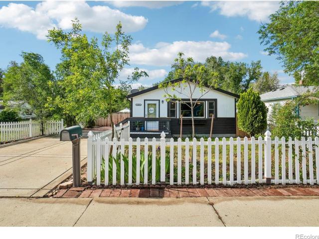 127 E Saint Clair Avenue