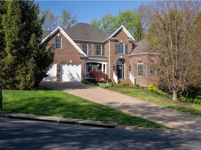 127 Fairway Dr, Harrisonburg, VA 22802