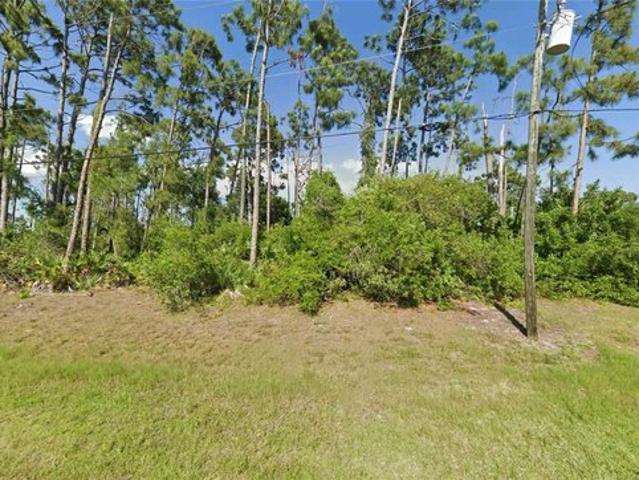 127 Hobo Rd, Rotonda West, FL 33947