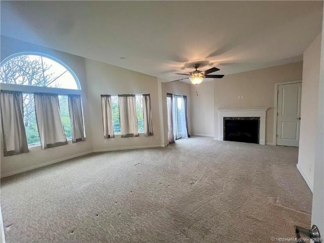 127 Harbour Close, Unit 127, New Haven, CT 06519 | MLS #24155 | Compass