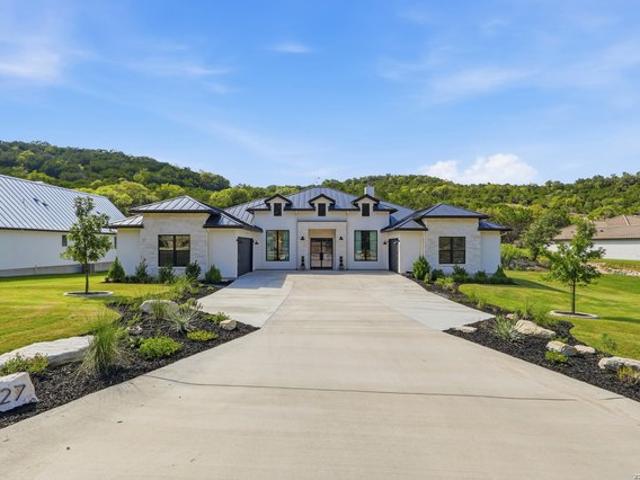 127 Heartland Ln, Boerne, TX 78006