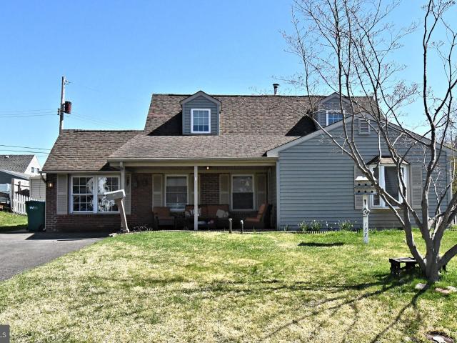 127 Hedge Rd, Levittown, PA 19056 | MLS #PABU2118 | Compass