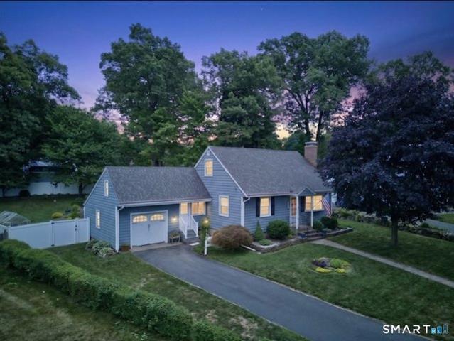 127 Helaine Rd, Manchester, CT 06042