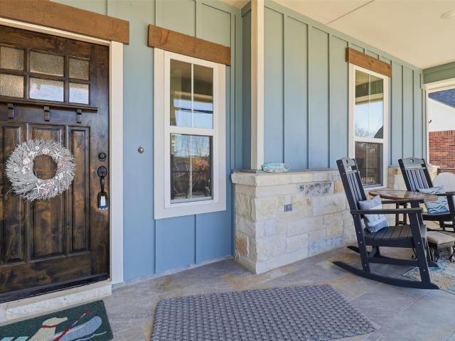 127 Hidden Oaks Dr