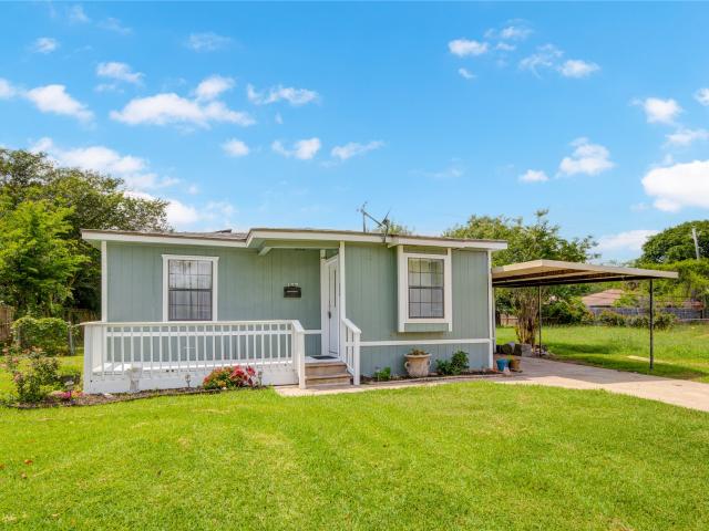 127 Huisache Street