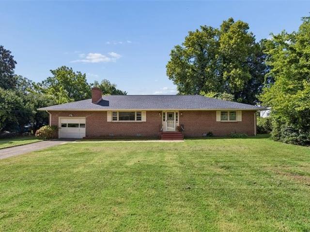 127 Ivy Home Rd, Hampton, VA 23669