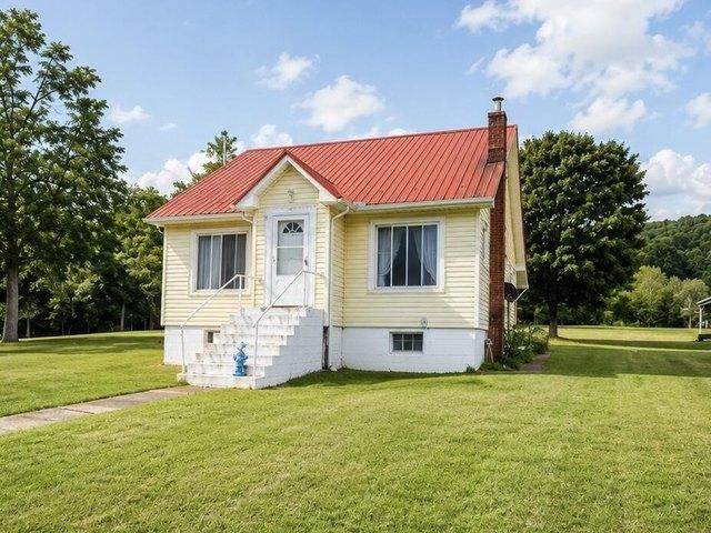 127 John Tolbert Rd, Hinton, WV 25951