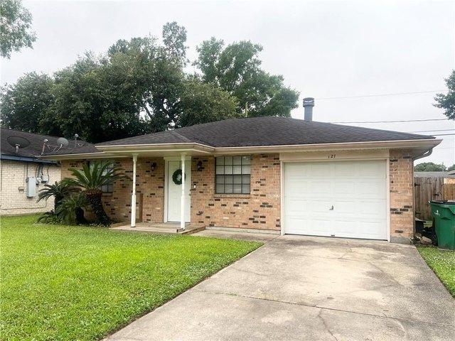127 Janet Dr, Saint Rose, LA 70087