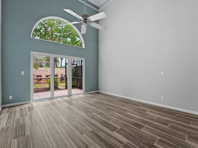 127 Ocean Dunes Cir, Jupiter, FL 33477