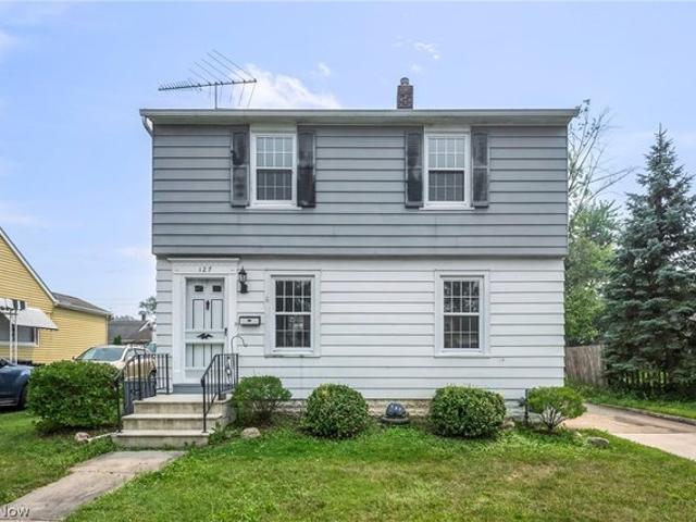 127 Lafayette St, Elyria, OH 44035