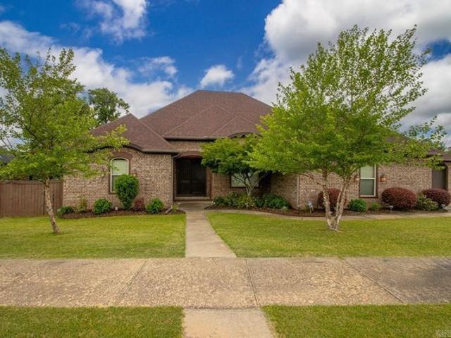 127 Lake Valley Dr, Maumelle, AR 72113
