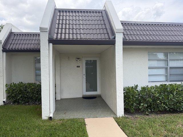 127 Lake Rebecca Dr, West Palm Beach, FL 33411