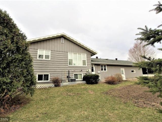 127 Motel Ave, Red Wing, MN 55066
