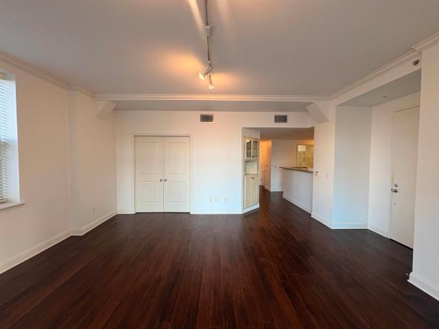 127 Madison Ave, Unit 701, Memphis, TN 38103 | MLS #10215 | Compass